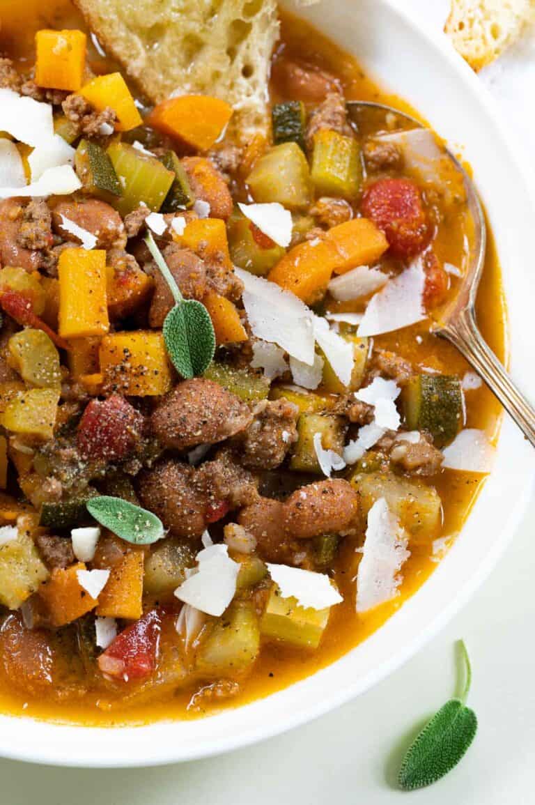 Beef Minestrone Soup - LadyPearTree